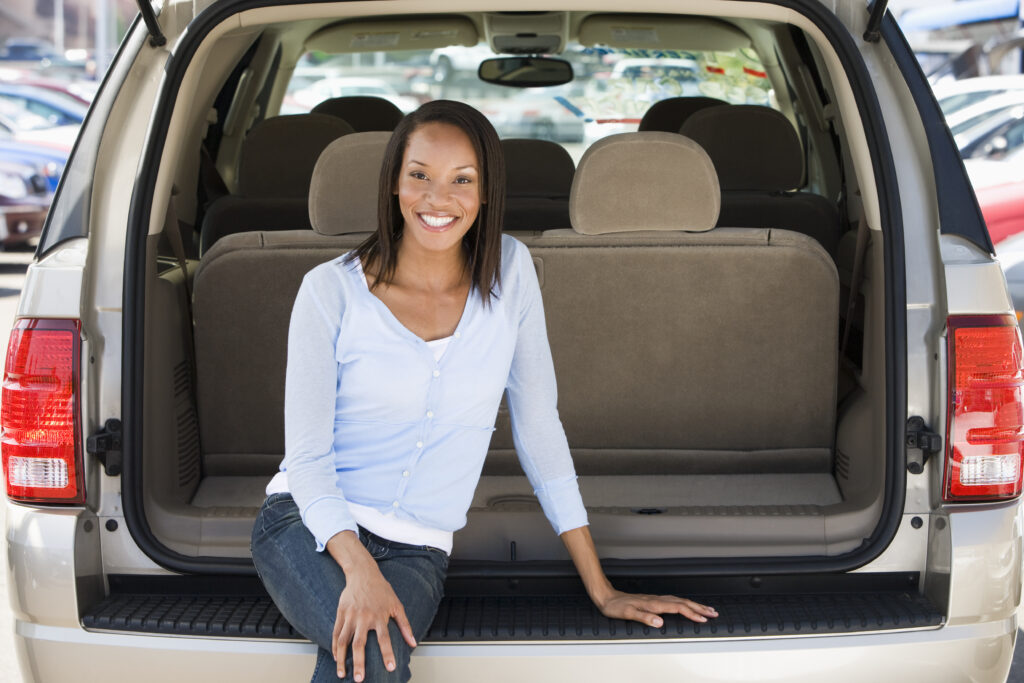 How to Know the BEST Time to Sell Your Minivan - Smart Family Money
